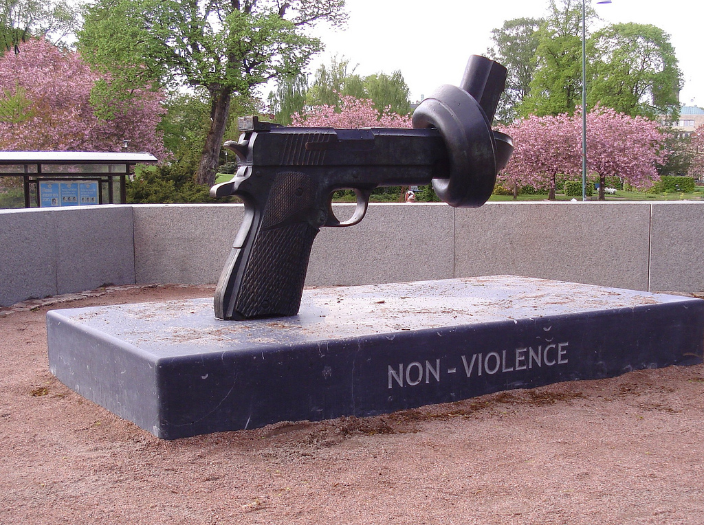 Israeli-Palestinian conflict: violence solves nothing!