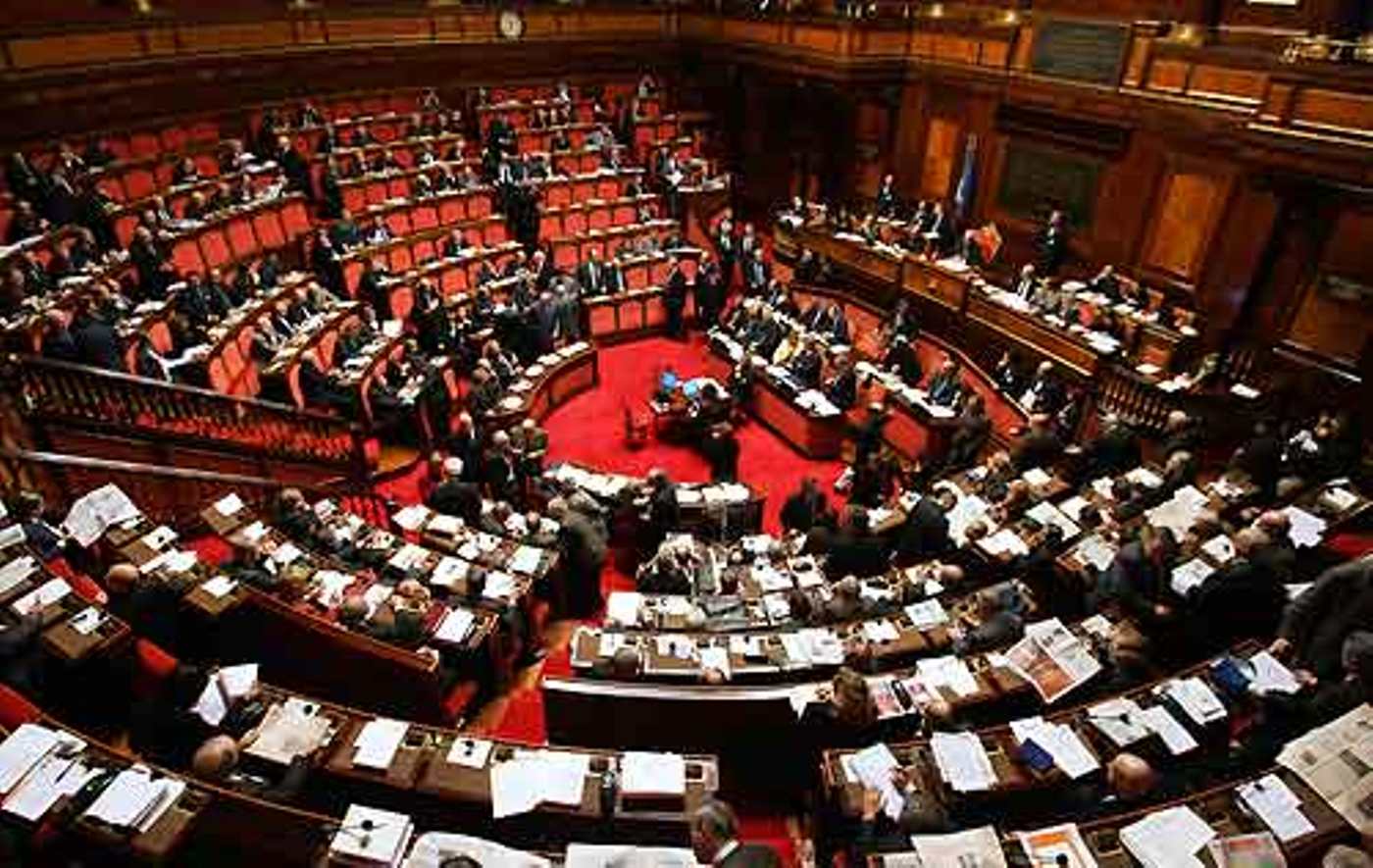 Referendum costituzionale, il Parlamento che dovrebbe controllare il ...
