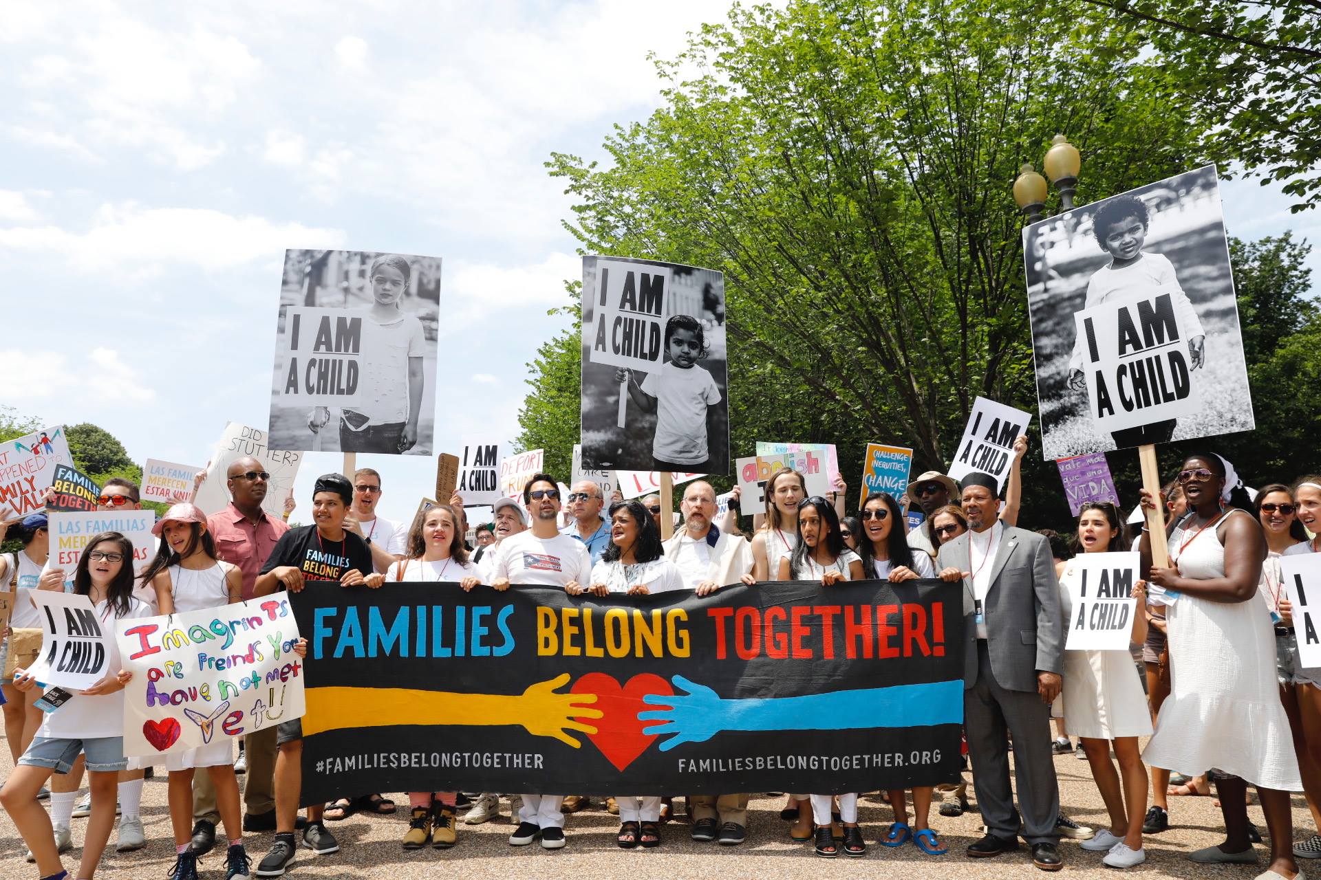Protests all over the world against Trump’s “zero tolerance ...
