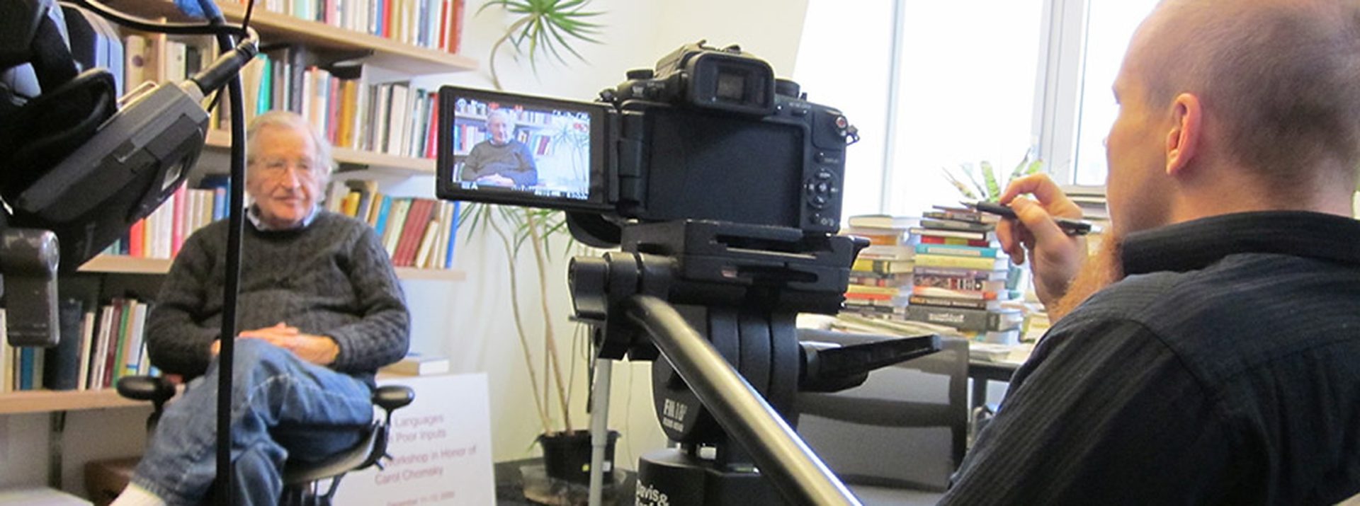 Νόαμ Τσόμσκι: «Περί αναρχισμού. Σαράντα χρόνια συνεισφοράς»